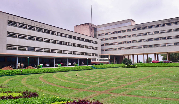 After asking employees to avoid 'anti-govt' posts on social media, TIFR ...