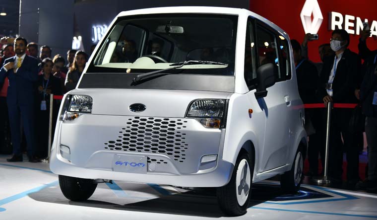Mahindra launches eKUV100 at Rs 8.5 lakh, unveils Atom, Funster concept ...
