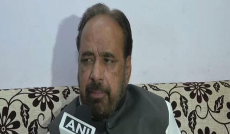 'Kamal Nath government won't last 24 hours if BJP gives one signal ...
