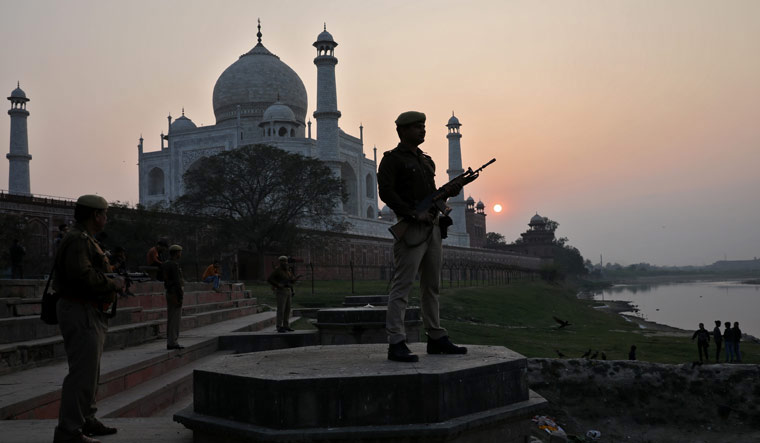 Agra decked up to welcome Trump; security forces fortify city, Taj ...