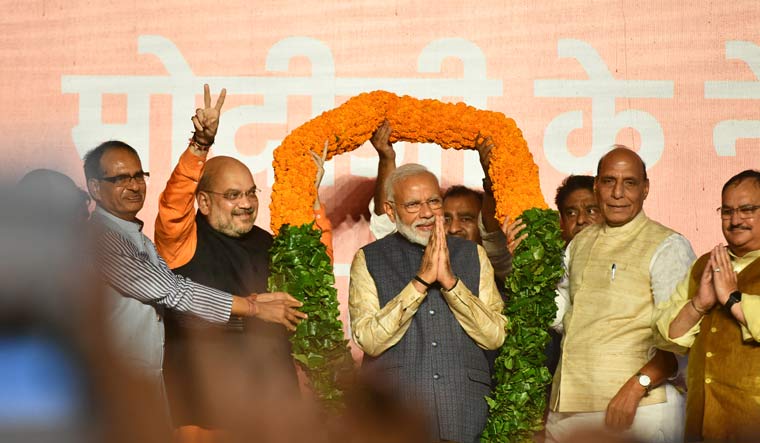 Mamata to skip Modi swearing-in over invite to slain BJP workers' kin ...