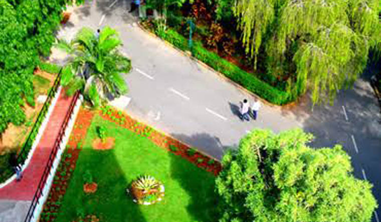 Hyderabad: EFLU students fuming after varsity, hostel opening dates ...