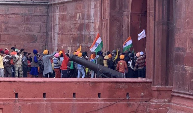 Delhi Police mull legal action against farmer leaders for failing to ...