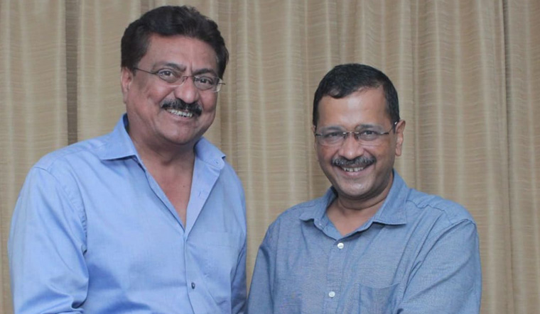 Gujarat's politician Indranil Rajyaguru leaves AAP, rejoins Congress ...