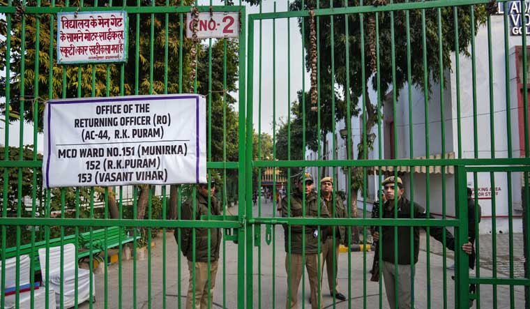 AAP or BJP? D-Day for Delhi as counting of votes for 250 MCD wards ...