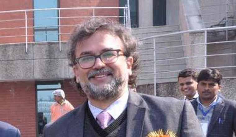 IIT-Kanpur professor dies due to cardiac arrest during alumni meet- The Week