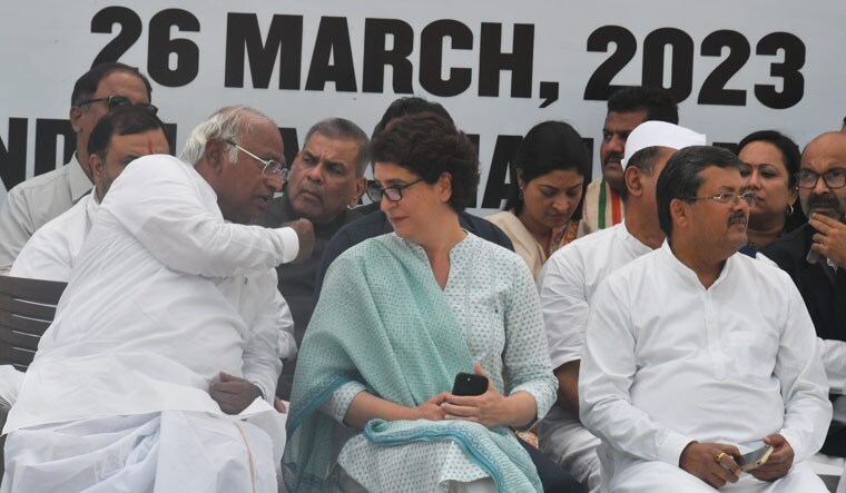 Congress to step up attack on Centre; party MPs to wear black clothes ...