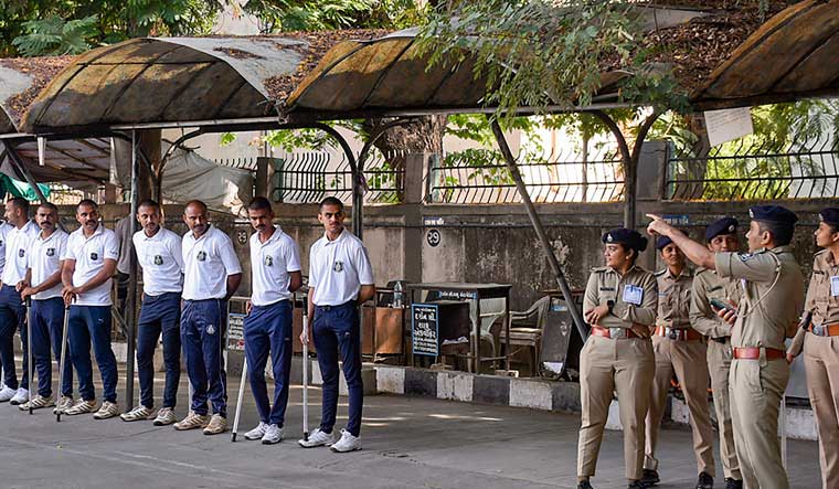 Congress workers detained ahead of Rahul Gandhi's Surat visit; BJP says ...