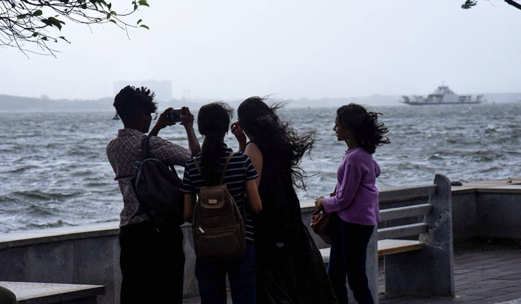 Monsoon lands in Kerala, isolated heavy rainfall in parts of state- The ...