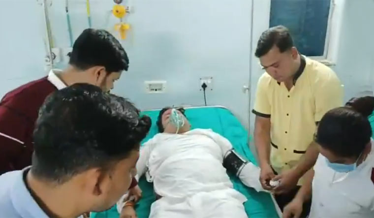 Bengal BJP chief injured after falling down on car bonnet, taken to ...