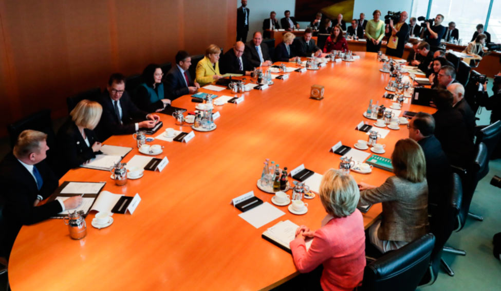 In brief: Macron proposes EU military; Pak court indicts minister