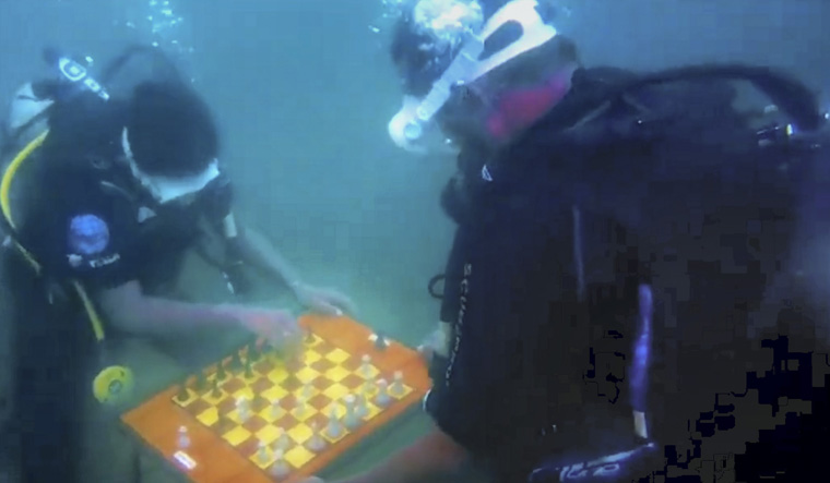 Scuba divers play chess underwater to celebrate Chennai Olympiad- The Week