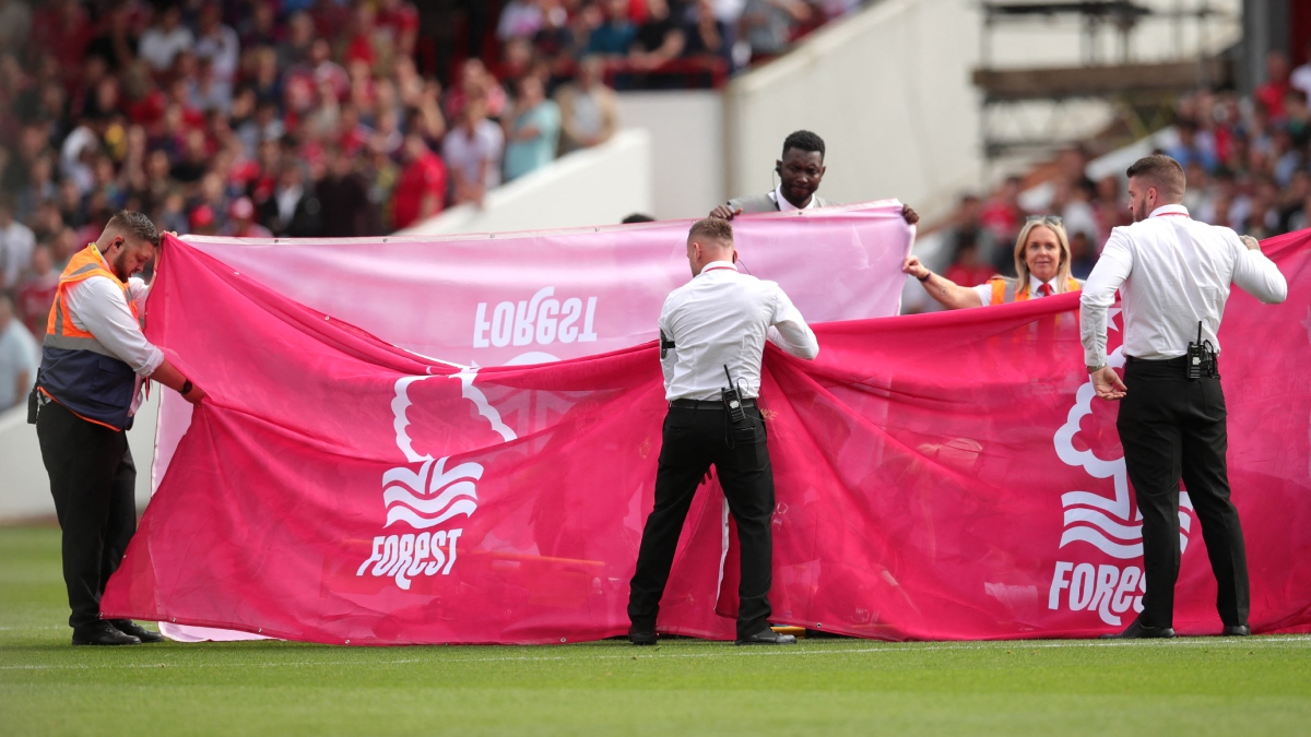 WATCH | Tears, shock and applause as Nottingham Forest midfielder ...
