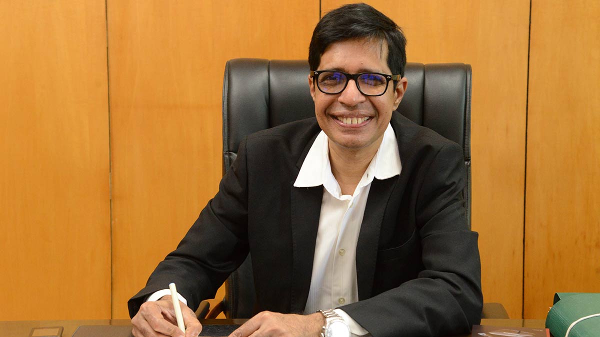 'Only those with in-depth and interdisciplinary knowledge have a future ...