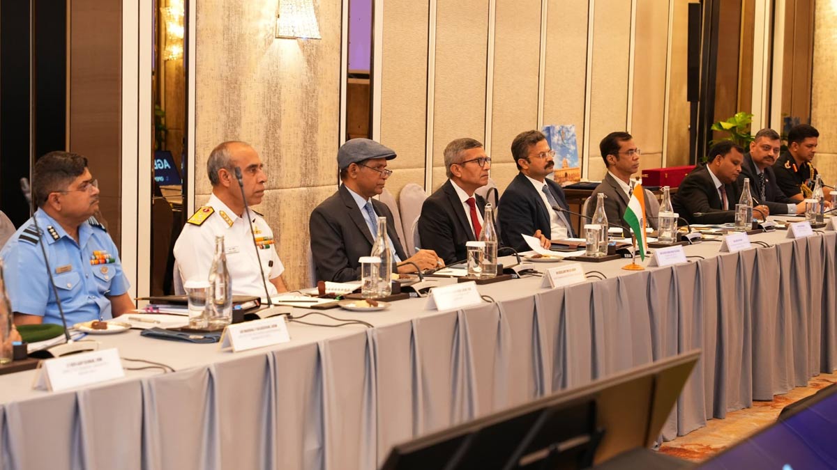 India, Malaysia identify areas to further strengthen defence ...