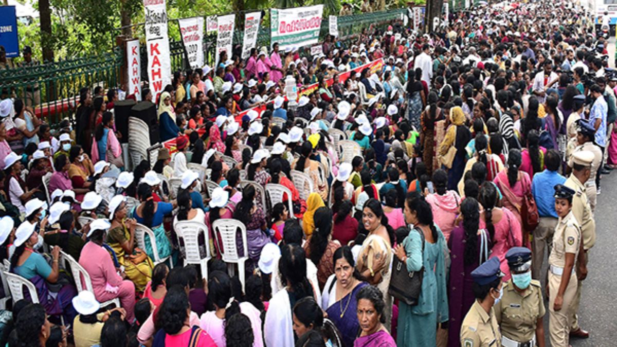 Kerala local body polls: Will ASHA workers' month-long protest impact ... Kerala local body polls: Will ASHA workers' month-long protest impact ...