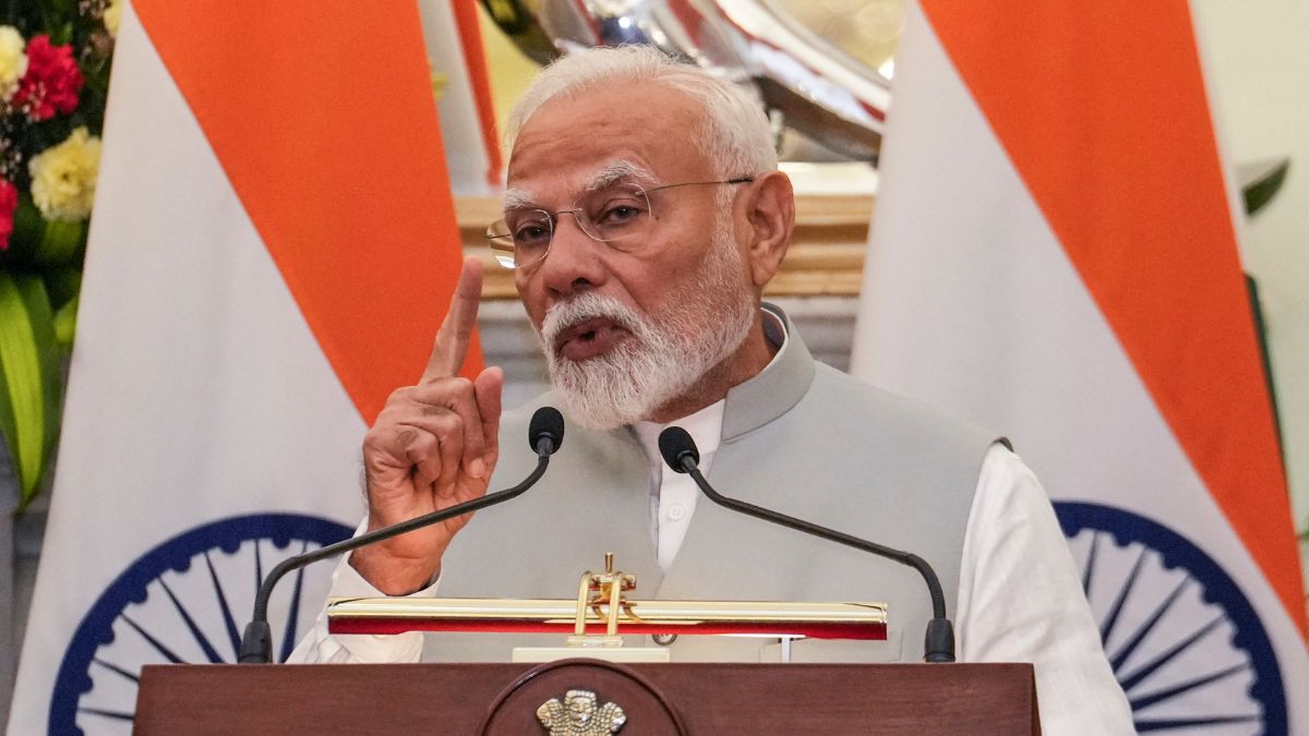 In strong message to Pakistan, Modi reiterates decisive action against ...