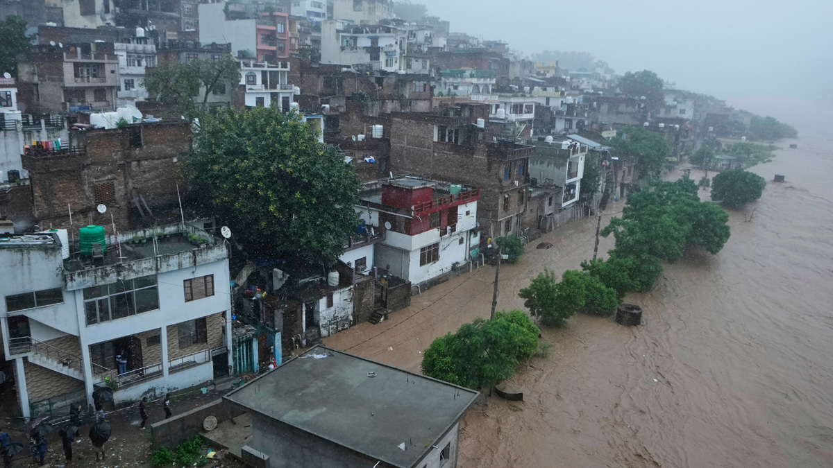 Jammu floods: 4 dead as heavy rains wreak havoc in J&K, massive rescue ops underway- The Week