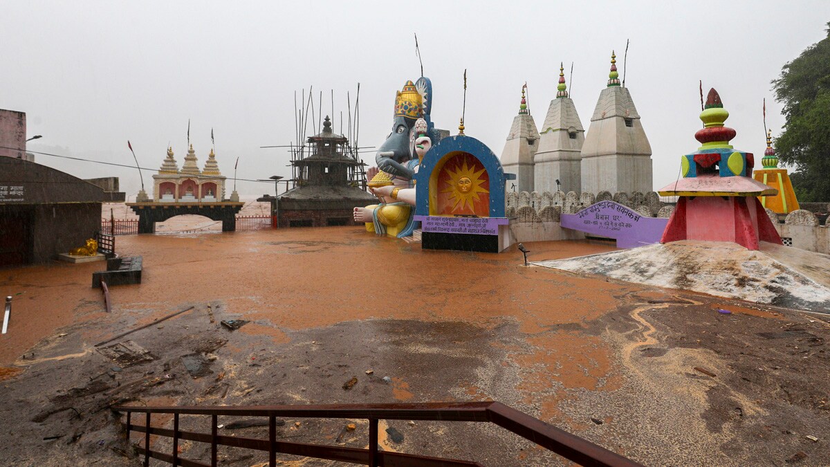 Jammu floods: IMD issues red alert for 7 districts as heavy rains wreak ...
