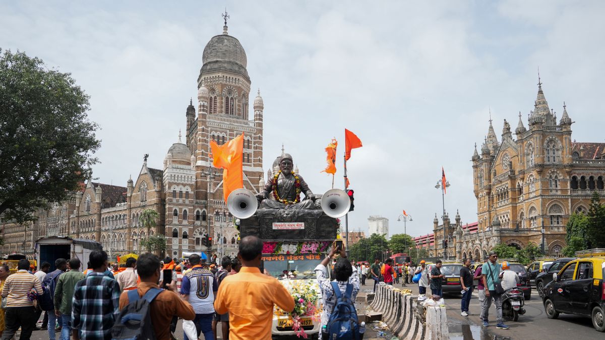 What is the contentious 'Hyderabad Gazette' cited for granting the ...