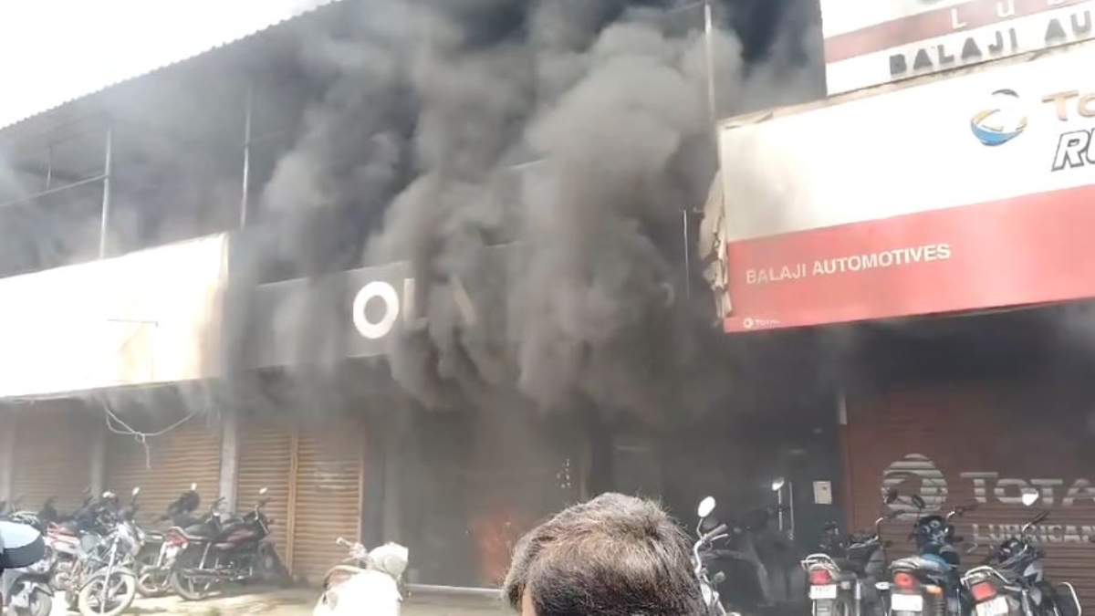 Karnataka customer sets Ola Electric showroom on fire, causes damage ...